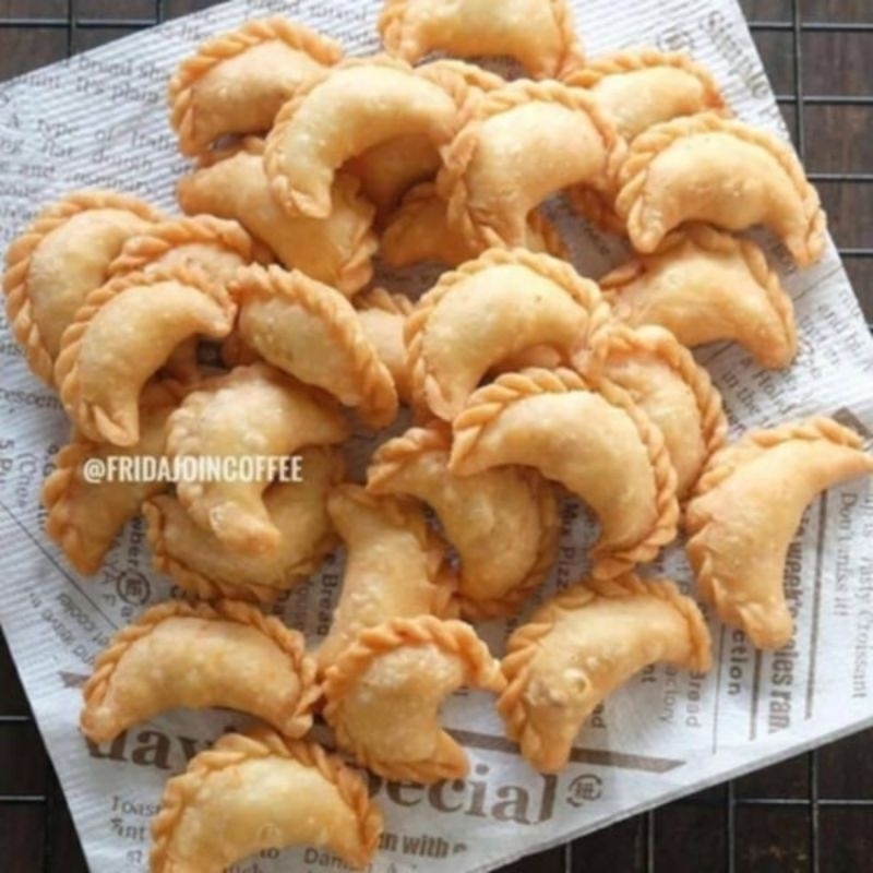 Jual pastel abon sapi viral kue lebaran full abon sapi asli 1 KG ...