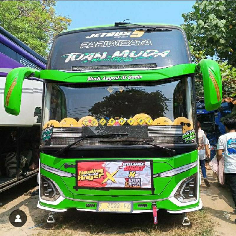 Jual Winglet bus lips spoiler set big bus JB Voyager SR depan full set ...