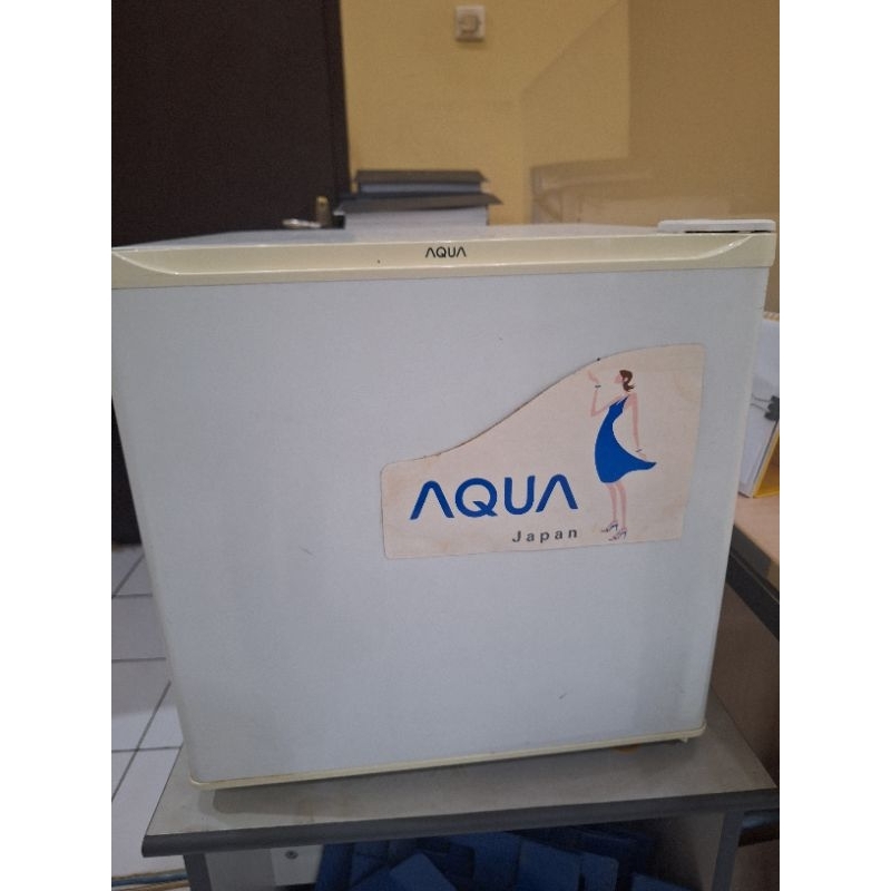 Jual Kulkas mini portable merk aqua jual cepat | Shopee Indonesia