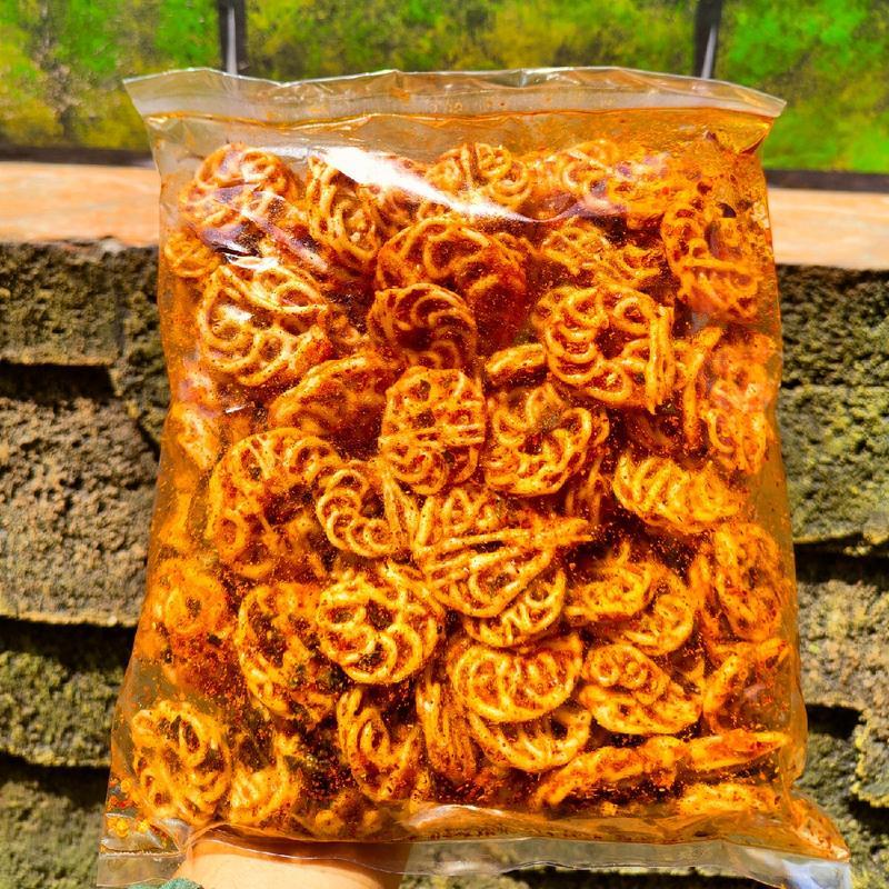 Jual Seblak Rafael Kerupuk Pedo Pedas Daun Jeruk isi 1 kg Viral Tik Tok ...