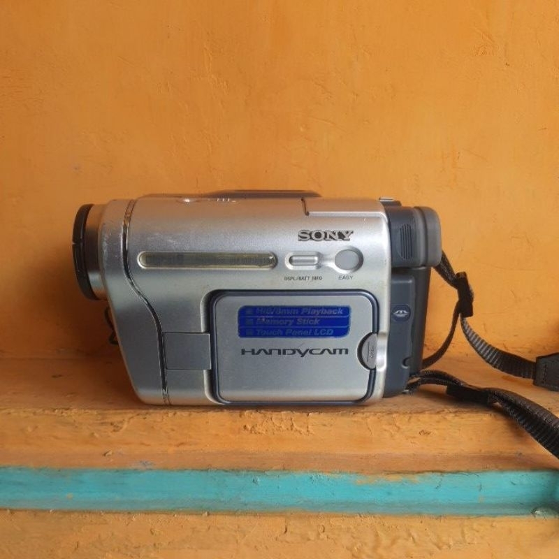 Jual Sony Handycam Video digital 8 | Shopee Indonesia