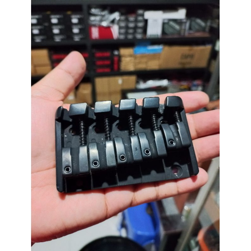 Jual BRIDGE BASS BLACK PREMIUM 4 STRINGS 5 STRINGS BRIDGE BASS IBANEZ 4 ...