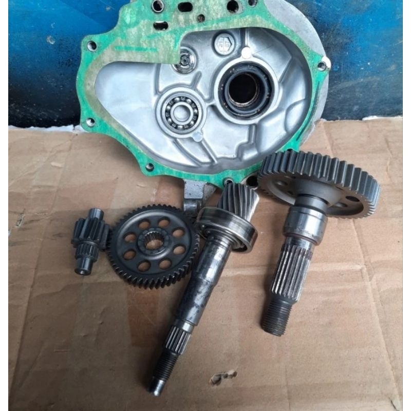 Jual Gigi rasio set rumah gearbox gardan beat karbu original copotan ...