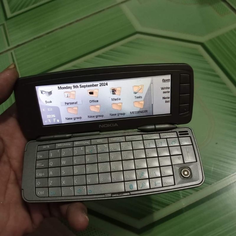 Jual rare item / Nokia 9300i Communicator Original mulus / flagship ...