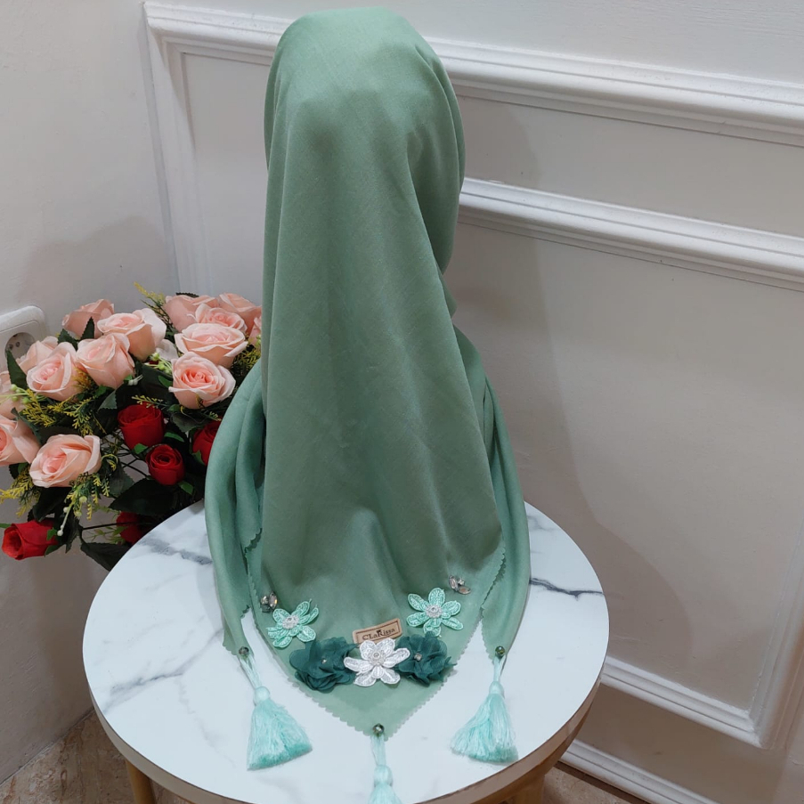 Jual Jilbab Segiempat Clarissa Payet Bunga Terbaru Bisa COD | Hijab ...