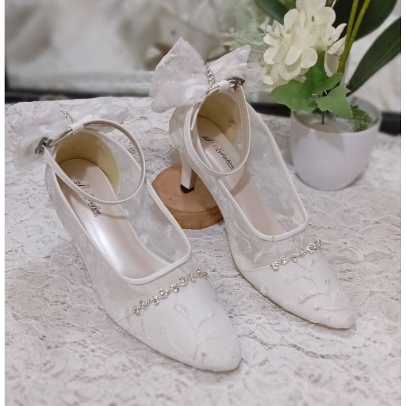 Jual Syhafira - frozza Wedding Shoes Heels 7cm Lancip Putih | Shopee ...