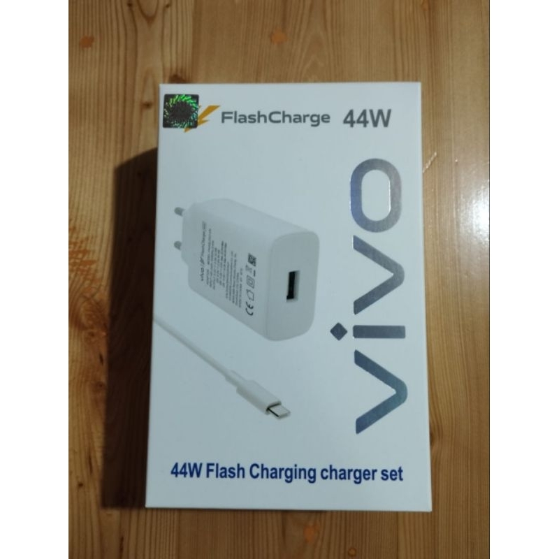Jual CHARGER VIVO 44W USB TIPE C FAST CHARGING ORIGINAL CASAN VIVO 44W | Shopee Indonesia