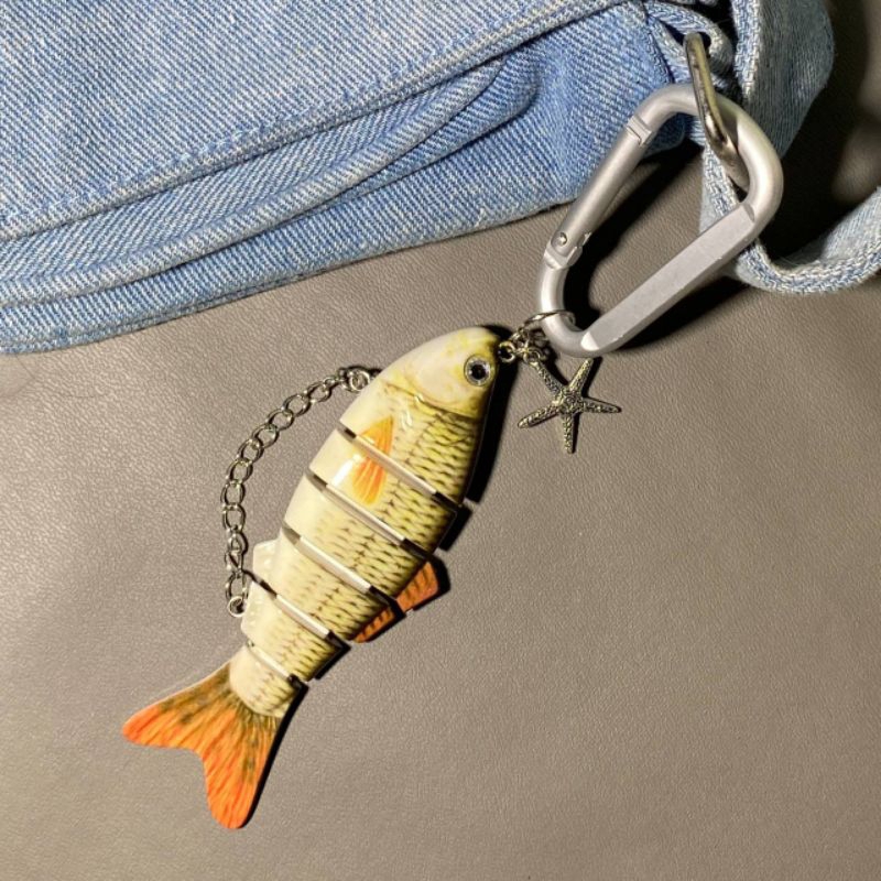 Jual Carabiner Fish Bagcharm by come.lofficial | Gantungan tas kalcer ...
