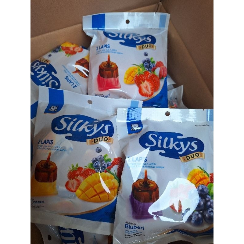 Jual Puding Silkys Duo 2Lapis ( 1 pack isi 10pcs) | Shopee Indonesia