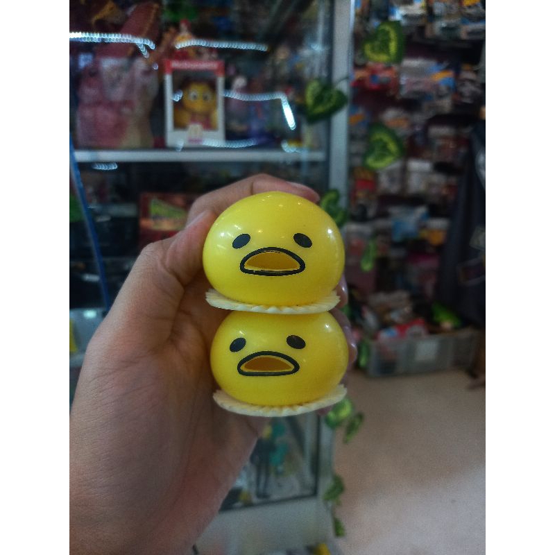 Jual figure vomit gudetama | Shopee Indonesia