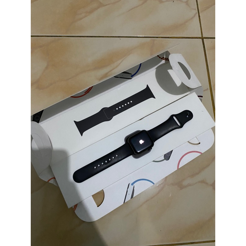Jual Apple watch SE gen 1 Space grey 40mm | Shopee Indonesia