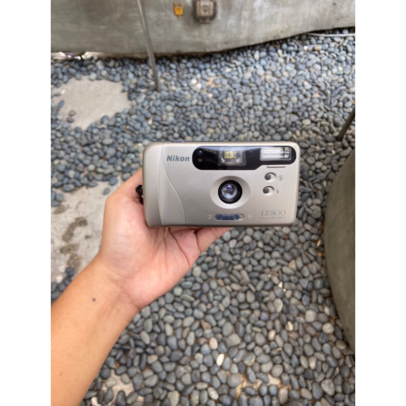 Jual Nikon EF300 ( Analog Film Camera ) | Shopee Indonesia