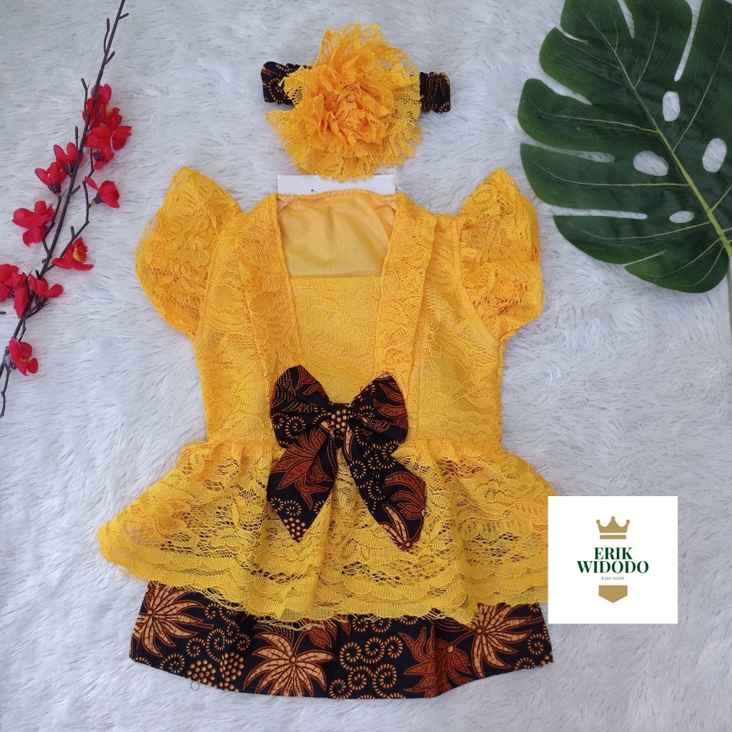 Jual stelan kebaya anak usia 1-4 tahun warna kining free bando | Shopee ...