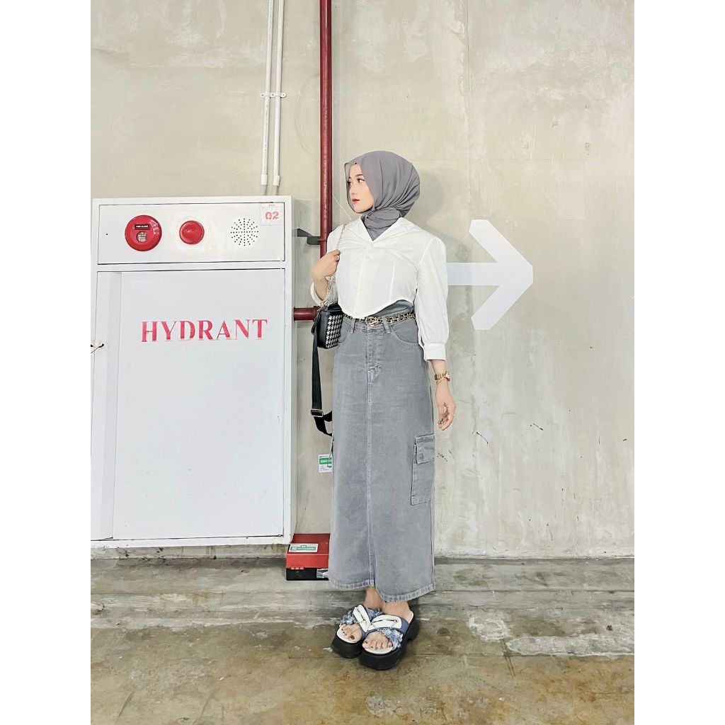 Jual OSSO JEANS - Rok Cargo Abu - Cargo Skirt Grey | Shopee Indonesia