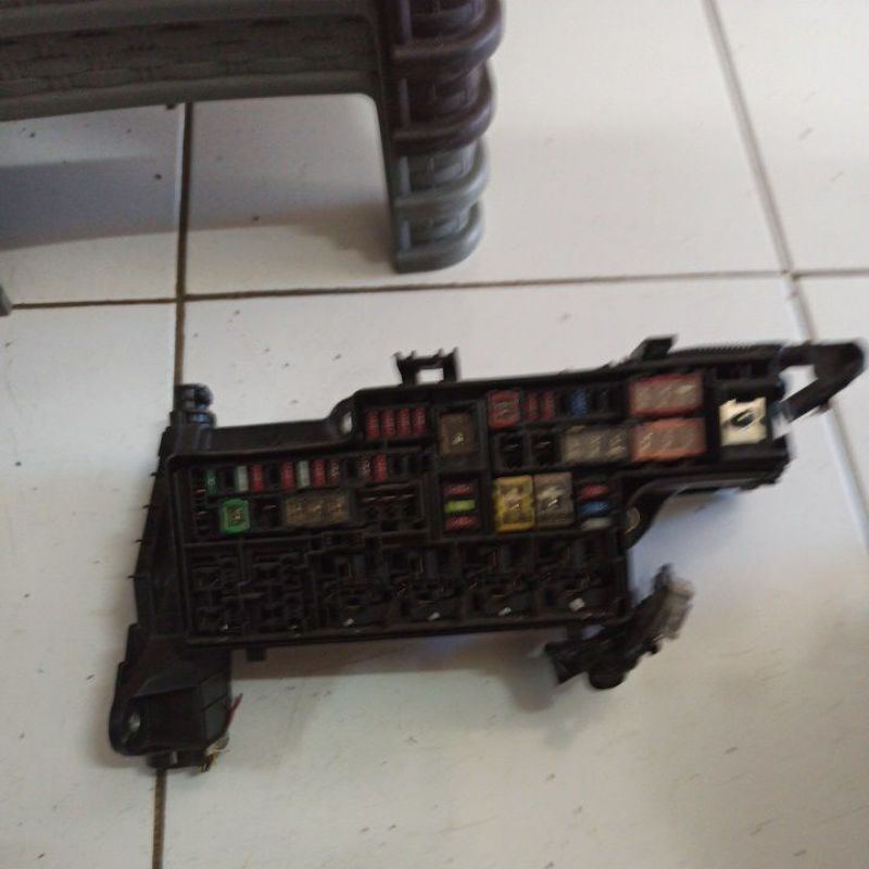 Jual Fuse Box Sekring Box Skring Kabel Body Toyota Fortuner VRZ SRZ ...