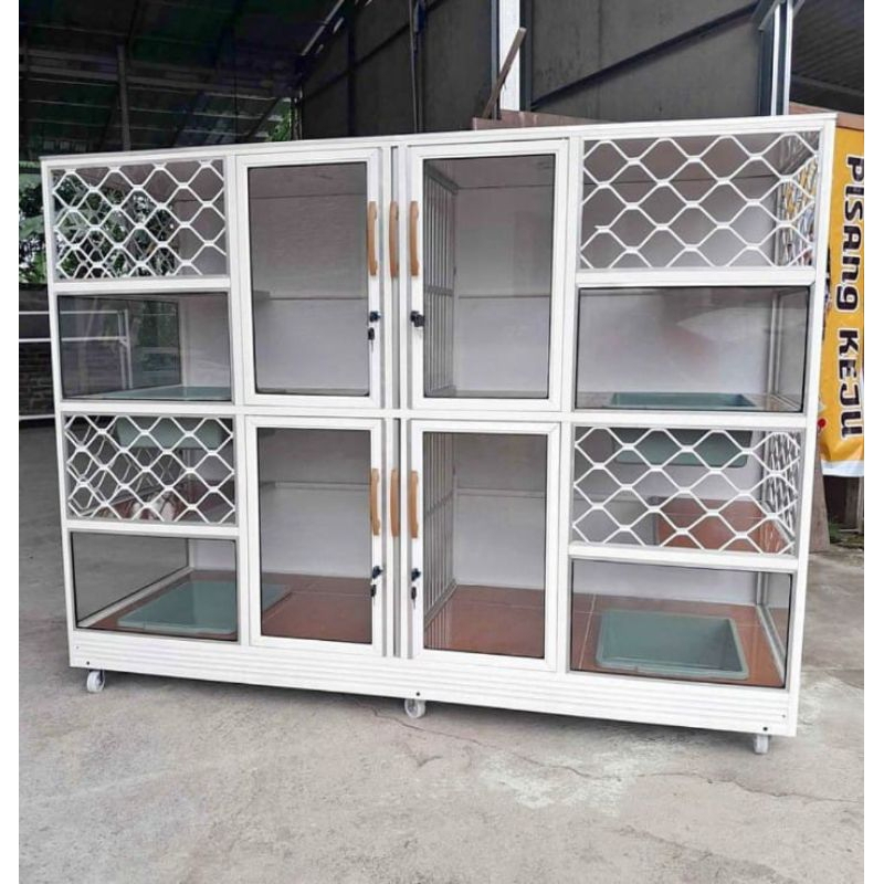 Jual kandang kucing 4 pintu / Kandang Kucing Aluminium dan kaca ...