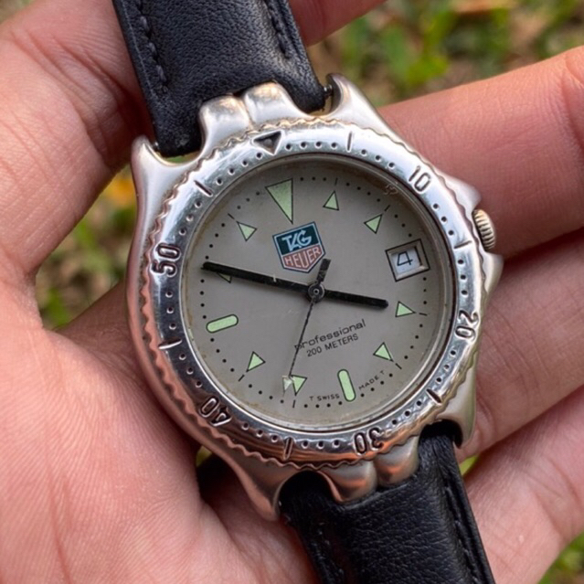 Jual jam tangan Tag heu er Professional 200 meters Quartz jadul kuno ...
