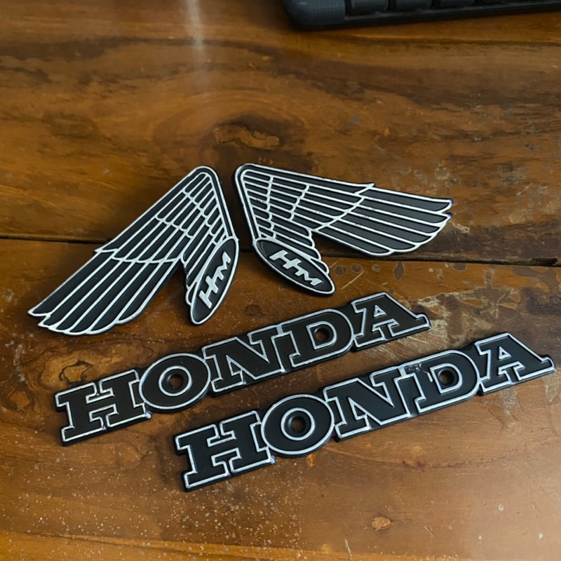 Jual Emblem tangki honda cb glatik import logo tangki cb 100 | Shopee ...