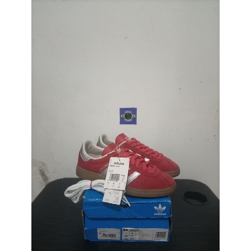 Jual Adidas Munchen Red Scarlet | Shopee Indonesia