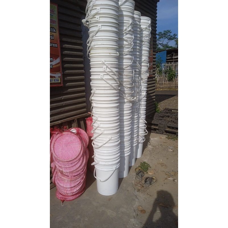 Jual ember cat 25 liter/ ember sampah/ ember air/ ember pakan/ ember ...