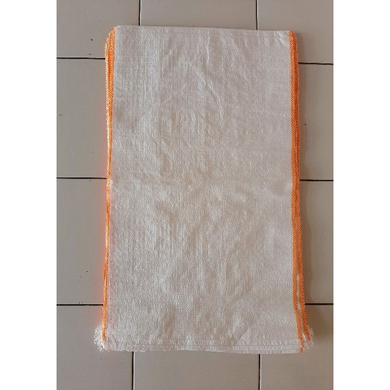 Jual karung beras 25 kg doff ukuran 45 x 75 cm isi 50 lembar | Shopee ...