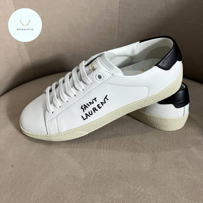 Jual YSL court classic SL/06 leather sneaker in optic white/ black ...