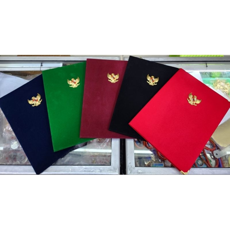 Jual Map Beludru Lambang Garuda Pancasila Kuningan Cor 3D Premium ...