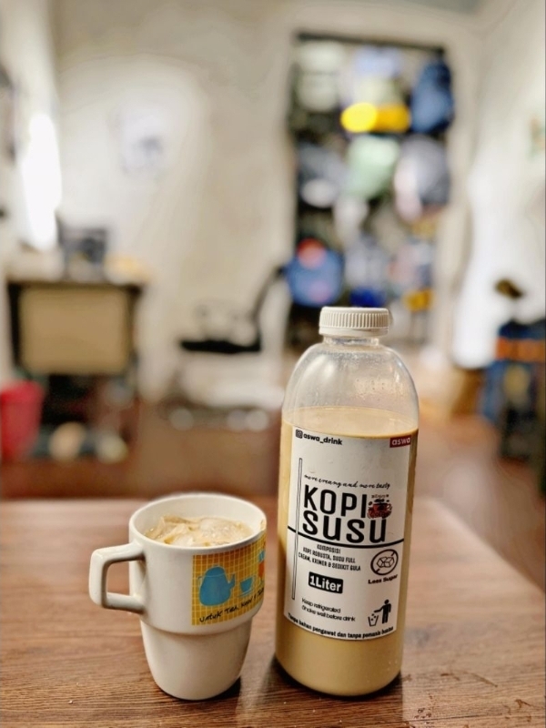 Jual KOPI SUSU / KOPI SUSU LESS SUGAR MINUMAN KEMASAN BOTOL 1Liter ...