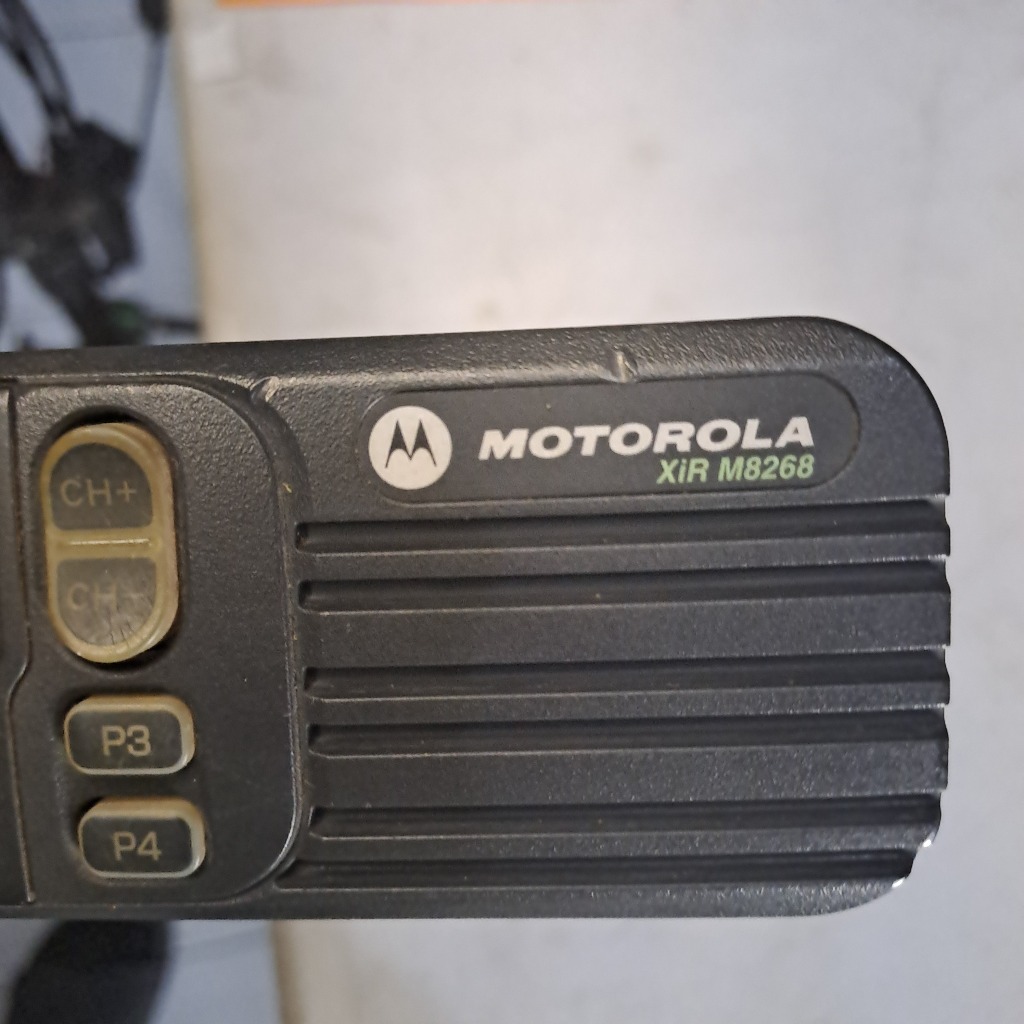 Jual Radio Rig Motorola Xir M8268 Vhf Digital Analog Mototrbo Xir 8268 ...