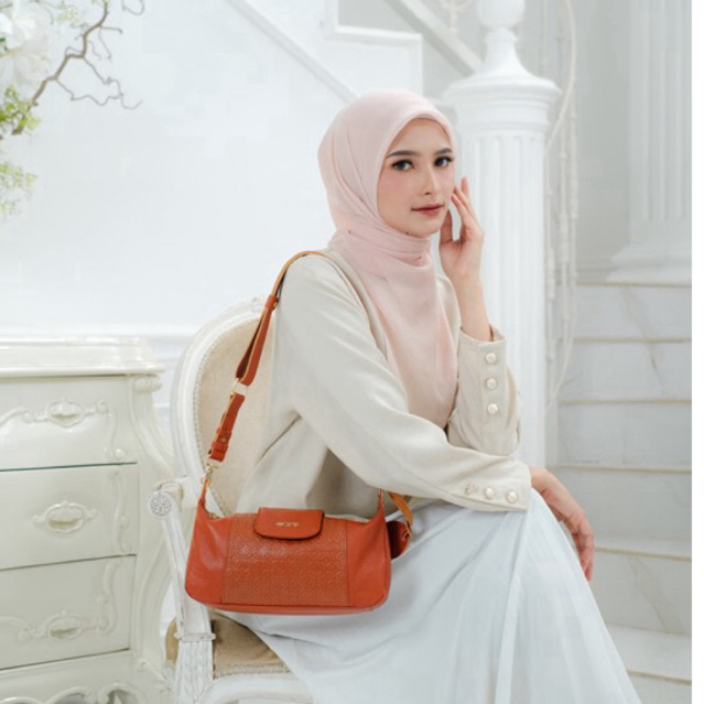 Jual CELINA BAG | GOLD SHINY | Tas Kulit Sapi Asli | Berliano | Shopee Indonesia