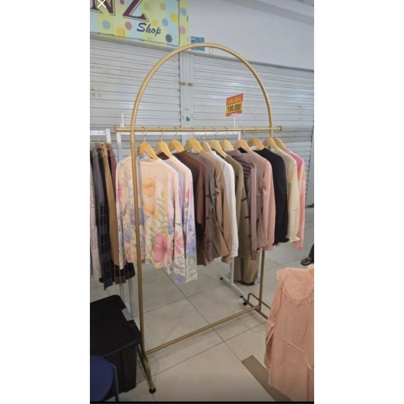 Jual STANHANGER TERLARIS MURAH / GANTUNGAN BAJU / DISPLAY GANTUNGAN ...