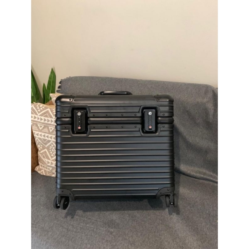Jual Koper Rimowa Pilot version size cabin full aluminium | Shopee ...