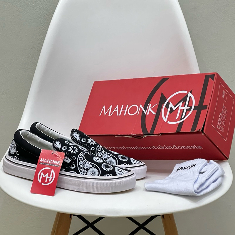 Jual SEPATU MAHONK - Slip On Pria Pailezmy BW Pria Wanita Original ...