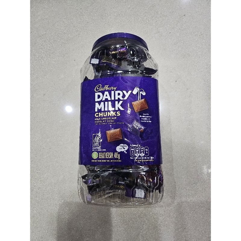 Jual Coklat cokelat Cadbury Dairy Milk toples 405 gram | Shopee Indonesia