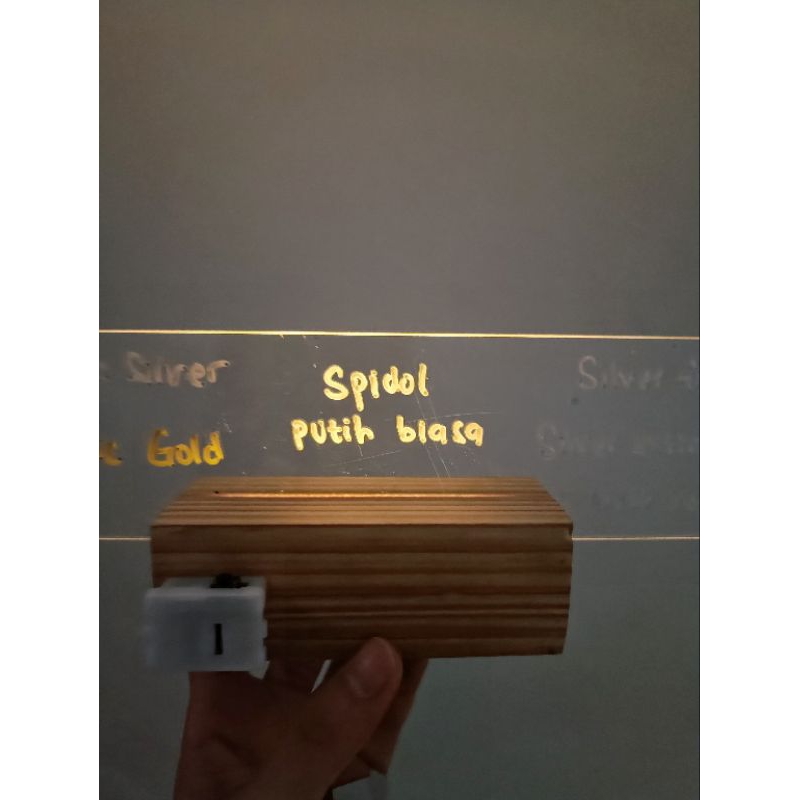 Jual KAYU AKRILIK LED TANPA KABEL / KAYU LED BATRE / DUDUKAN AKRILIK ...
