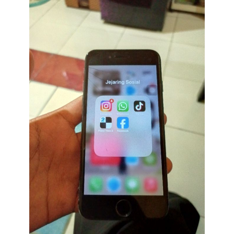 Jual IPHONE 7 128GB | Shopee Indonesia