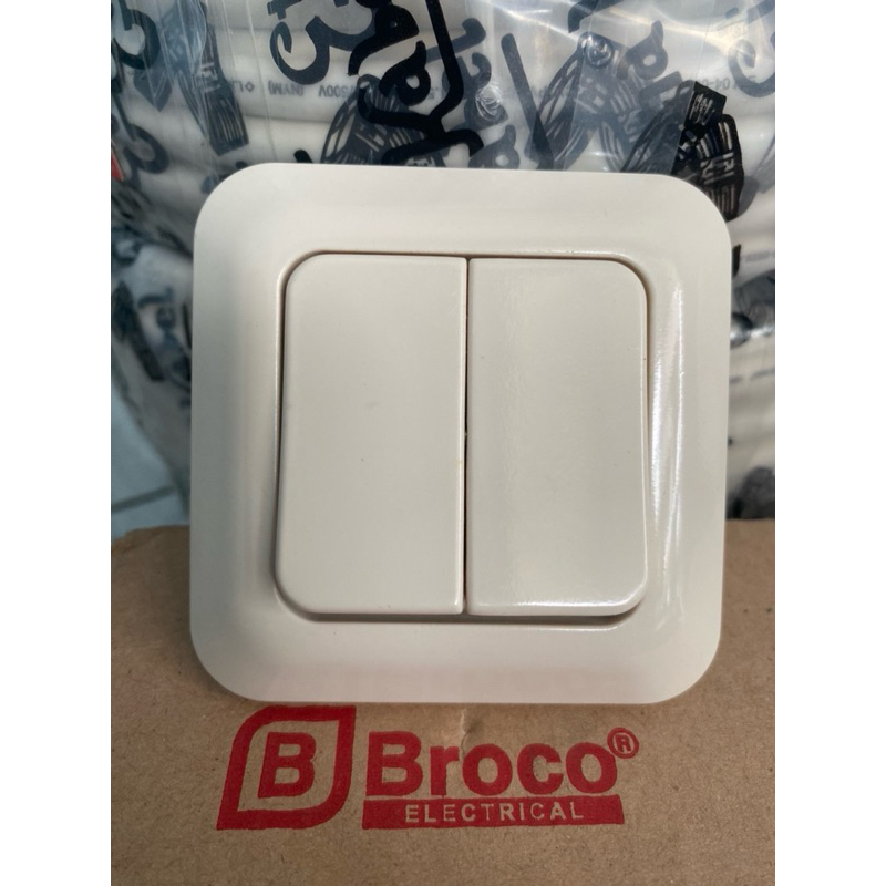 Jual SAKLAR SERI/DOUBLE MERK BROCO TYPE GRACIO WARNA CREAM | Shopee ...