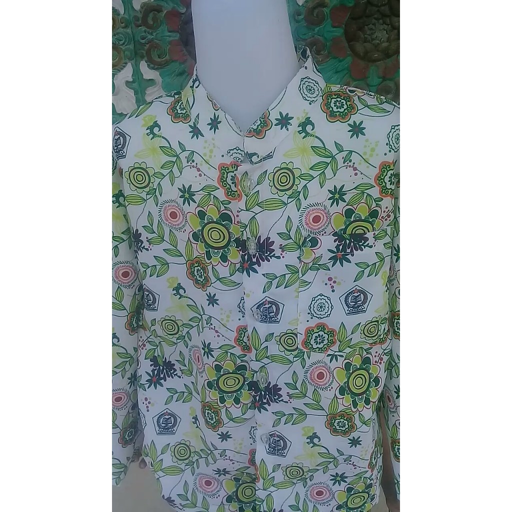 Jual SERAGAM BATIK SEKOLAH DINIYAH FKDT POLOS | Shopee Indonesia