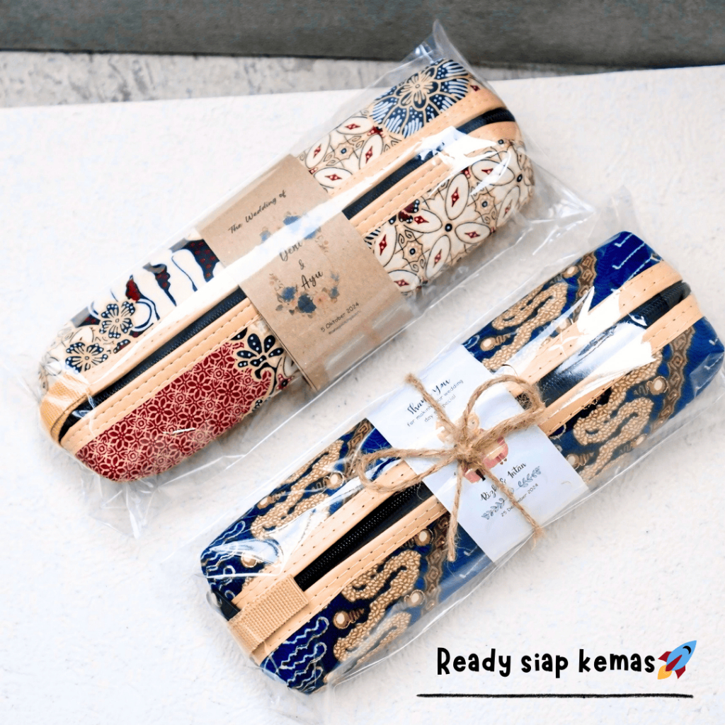 Jual PAKET 100pcs!! SOUVENIR PERNIKAHAN DOMPET BATIK TEMPAT PENSIL BATIK KHAS JOGJA | Shopee ...