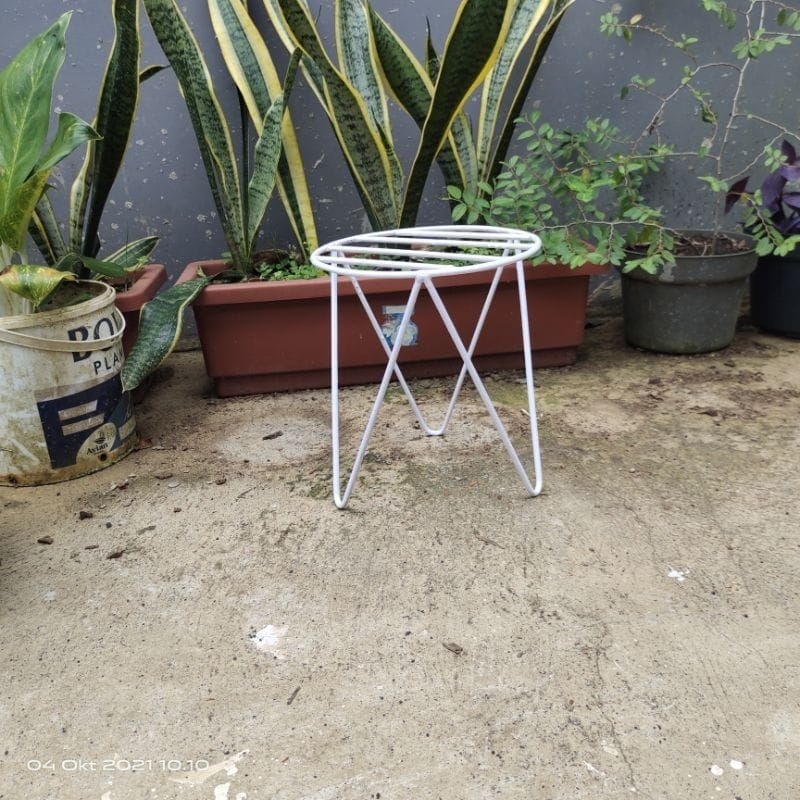 Jual dudukan pot bunga/standing pot/rak bunga/pot/kembang/rak elegant ...