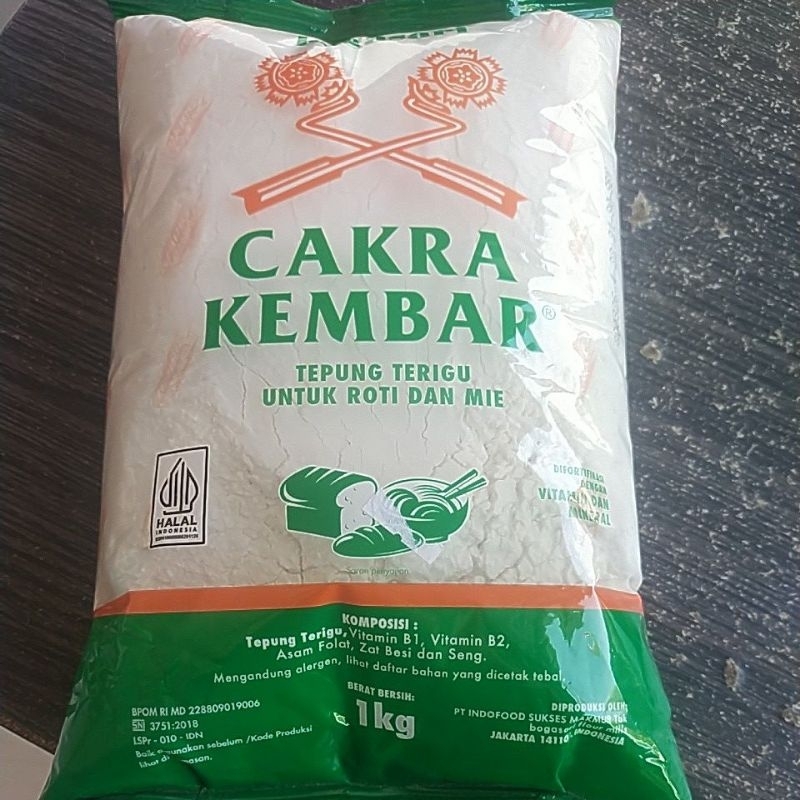 Jual Tepung Terigu 1kg Cakra Kembar | Shopee Indonesia