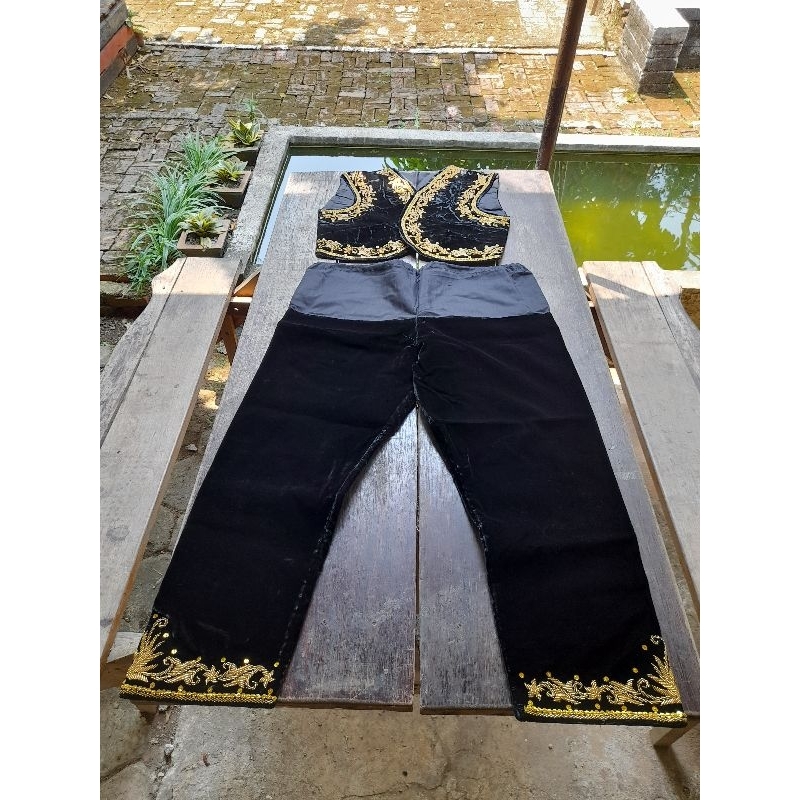 Jual Costum Punokawan 4 Set (Rompi + Celana)Warna Hitam | Shopee Indonesia
