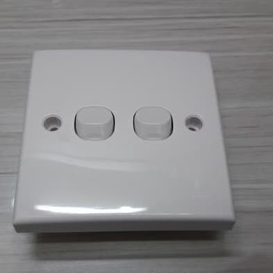 Jual Saklar Double Clipsal Classic IB SNI Putih/ Saklar Seri Tanam ...