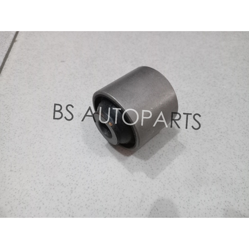 Jual Bosh Bushing Bos Arm Stabil Roda Belakang Daihatsu Taruna 48727 ...