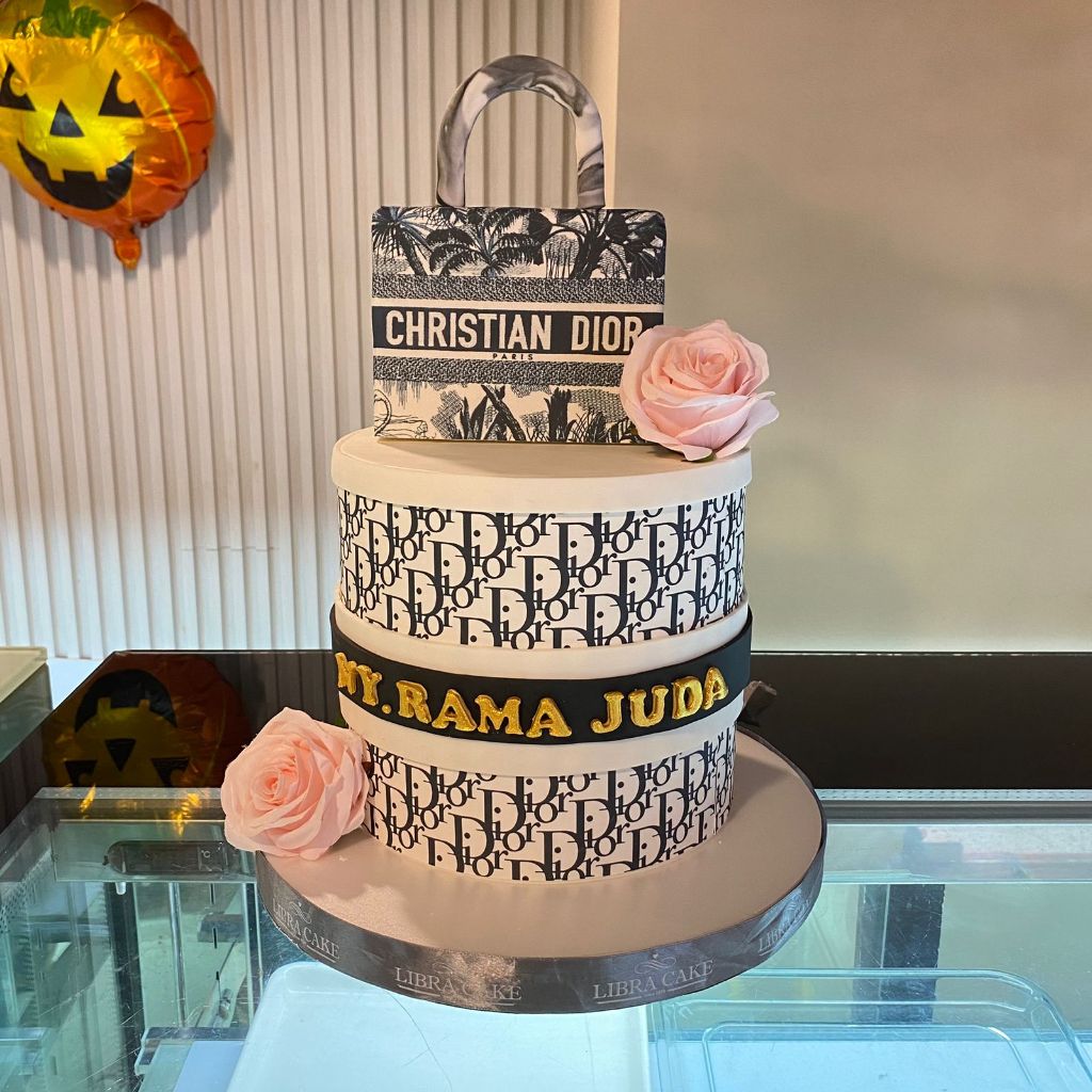 Jual Kue Ulang tahun/Birthday Cake Tema Tas/Kue Birthday jakarta ...