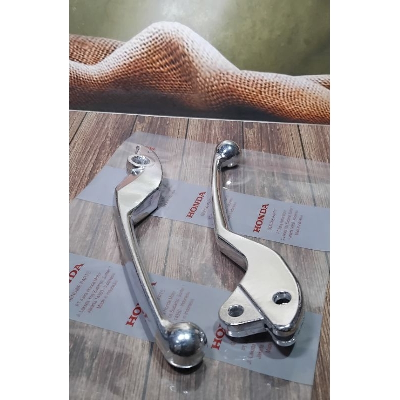 Jual HANDLE REM 1 SET HANDEL REM KIRI & KANAN (SILVER) HONDA SCOOPY ...