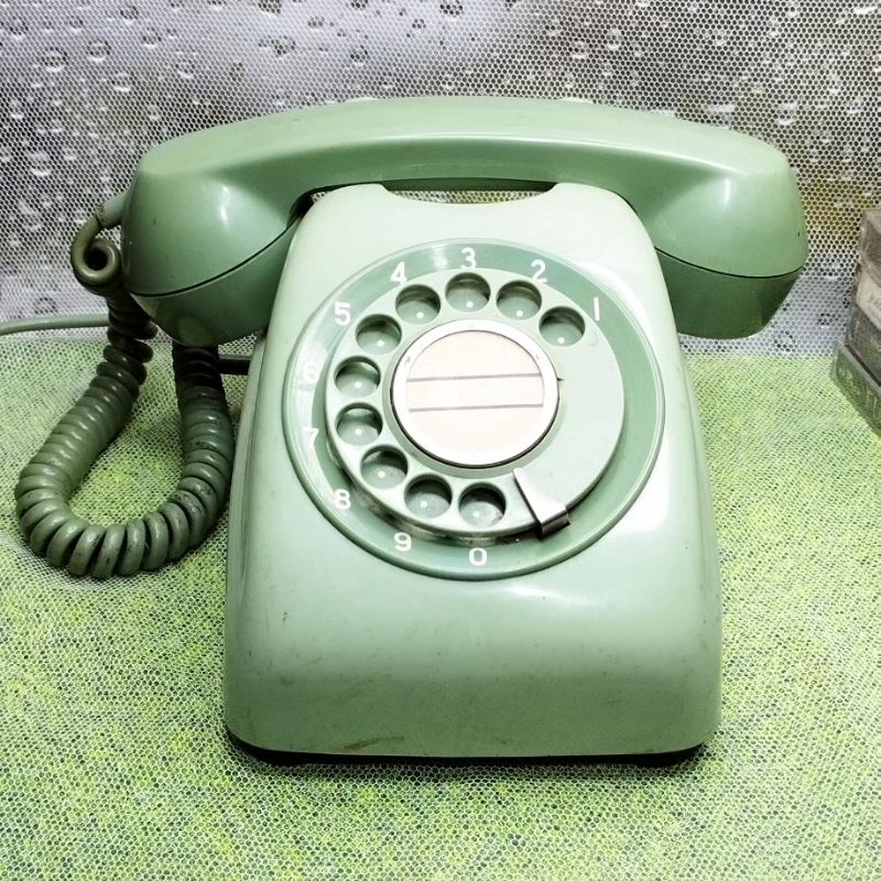 Jual Telepon putar jadul antik made in Japan warna hijau | Shopee Indonesia