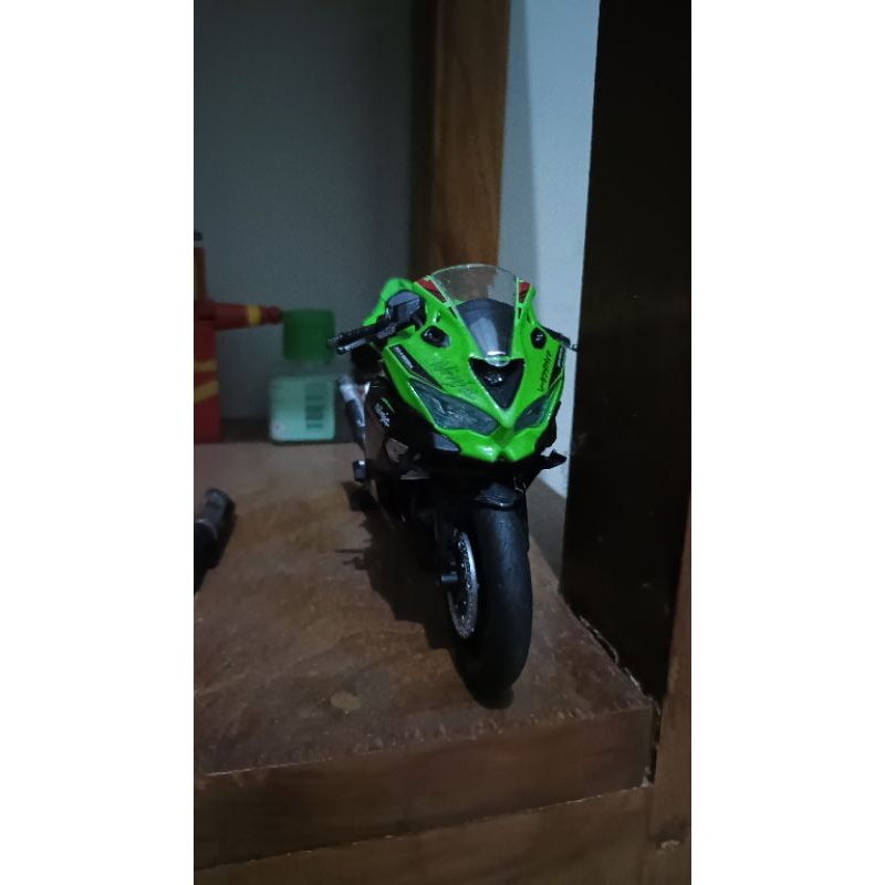 Jual DIECAST AOSIMA KAWASAKI ZX 25R ( FULL MODIF ) | Shopee Indonesia
