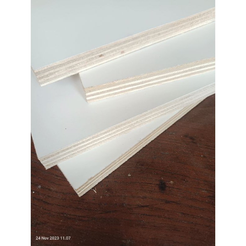 Jual triplek melamin dof 2sisi/triplek melamin 2muka costum 18mm ...