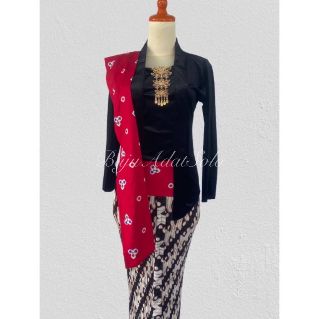 Jual Kebaya Bludru Set//Kebaya+Plisket+Angkin+Selendang+Bross//Pakaian ...